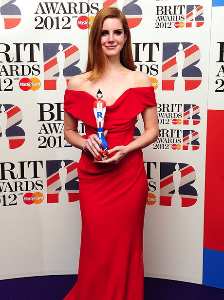Lana Del Rey BRIT Awards 2012 - BRIT Awards 2012: Winners - Heart