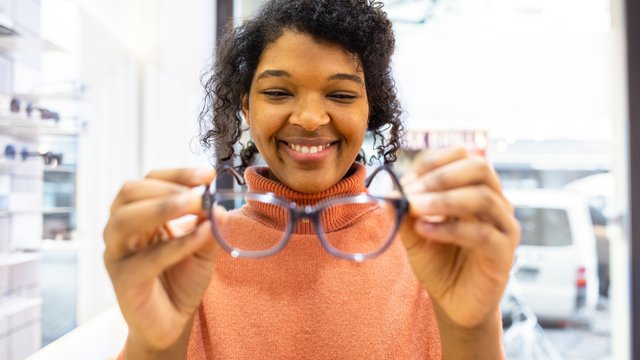 Bill Opticians - Heart Torbay